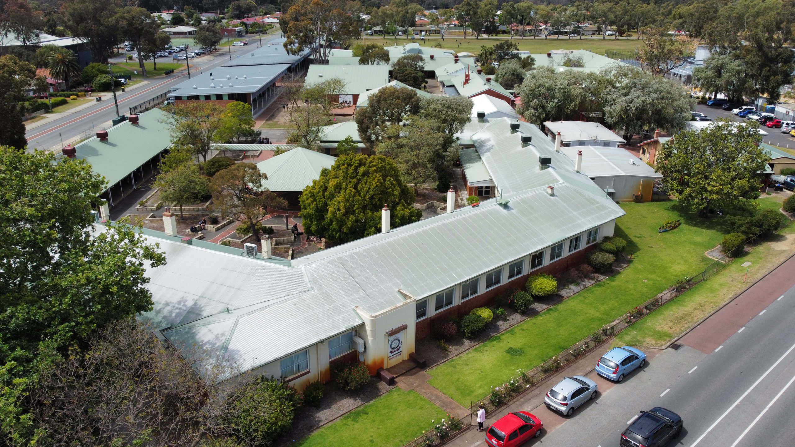 Home - Pinjarra Senior High School
